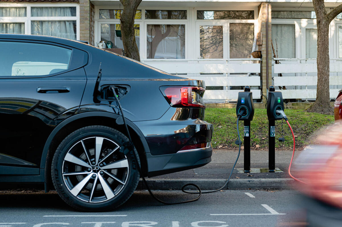 Government to invest £65 million in kerbside EV charging | Autocar
