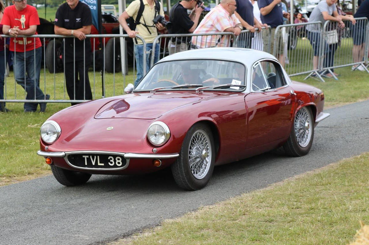 Cholmondeley Pageant of Power 2015 - Lotus parade | Autocar