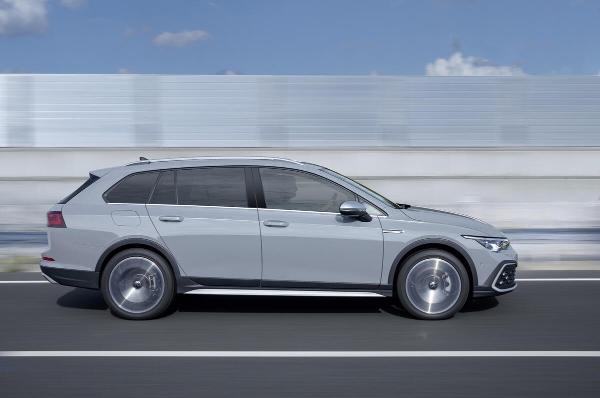 New Volkswagen Golf Estate and Alltrack priced from £24,575 | Autocar
