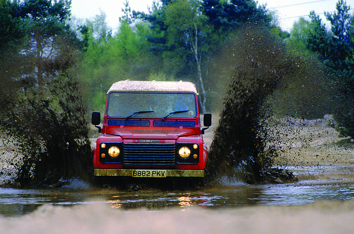 Greatest road tests ever: Land Rover 90 County V8 | Autocar