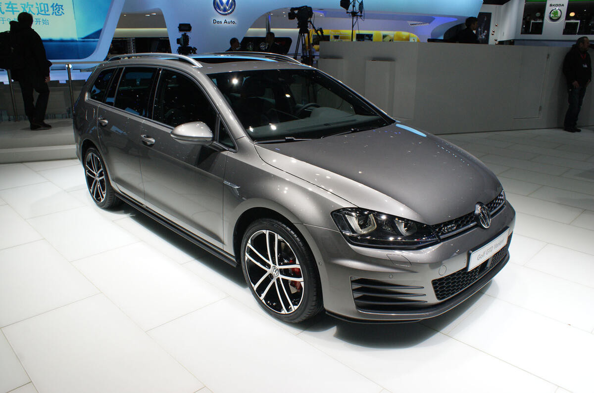 New Volkswagen Golf GTD Estate revealed | Autocar