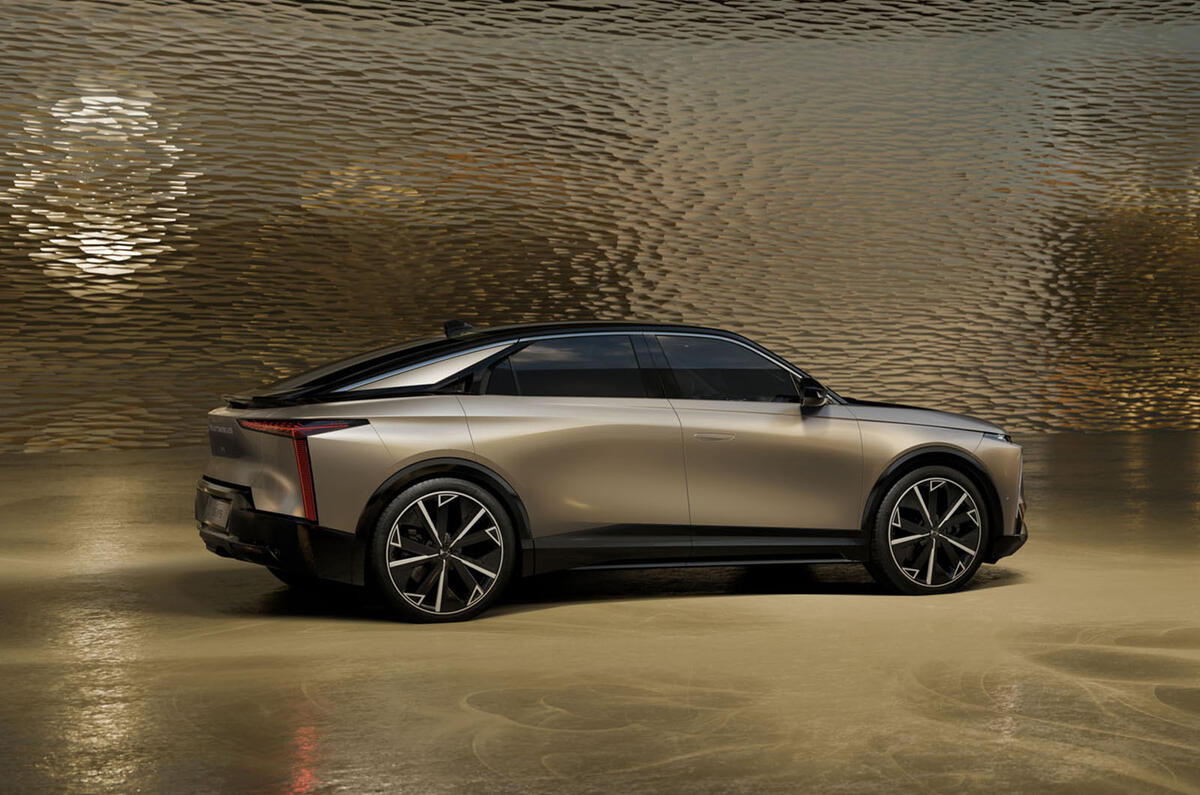 New DS No 8: Radical 466-mile flagship begins brand's reinvention | Autocar