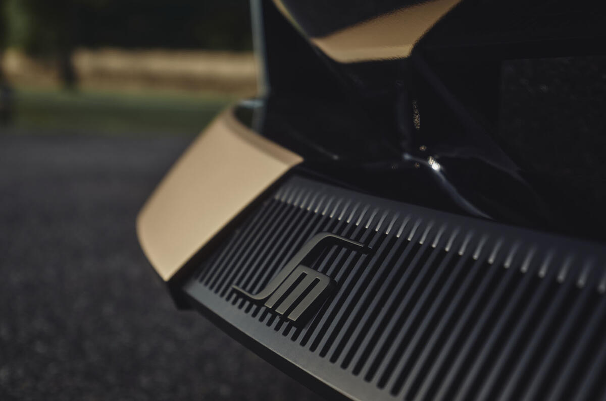 DS revives legendary Citroen SM as sleek showcase of future design ...