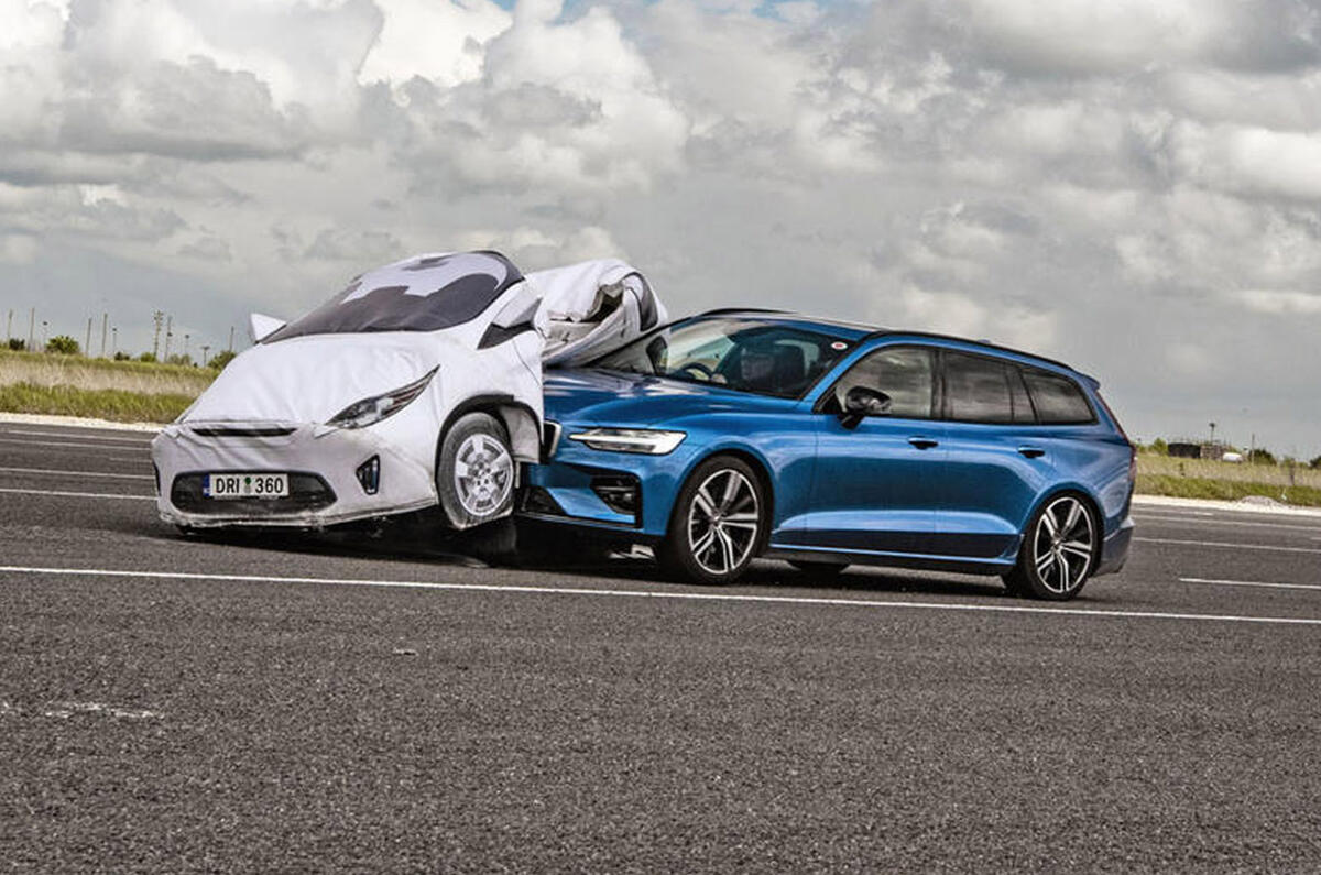 Automated lane keeping in UK in 2021 will "put lives at risk" | Autocar