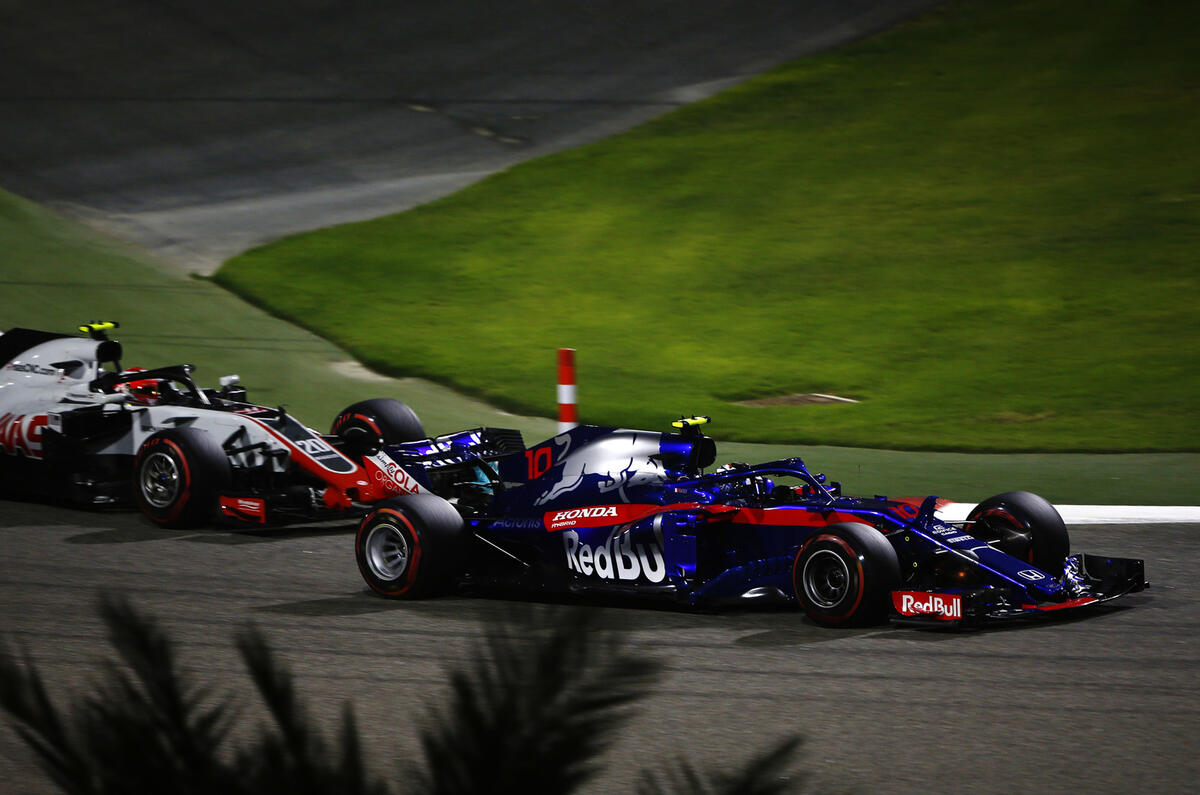 F1 2018: Vettel holds off Bottas for Bahrain win | Autocar
