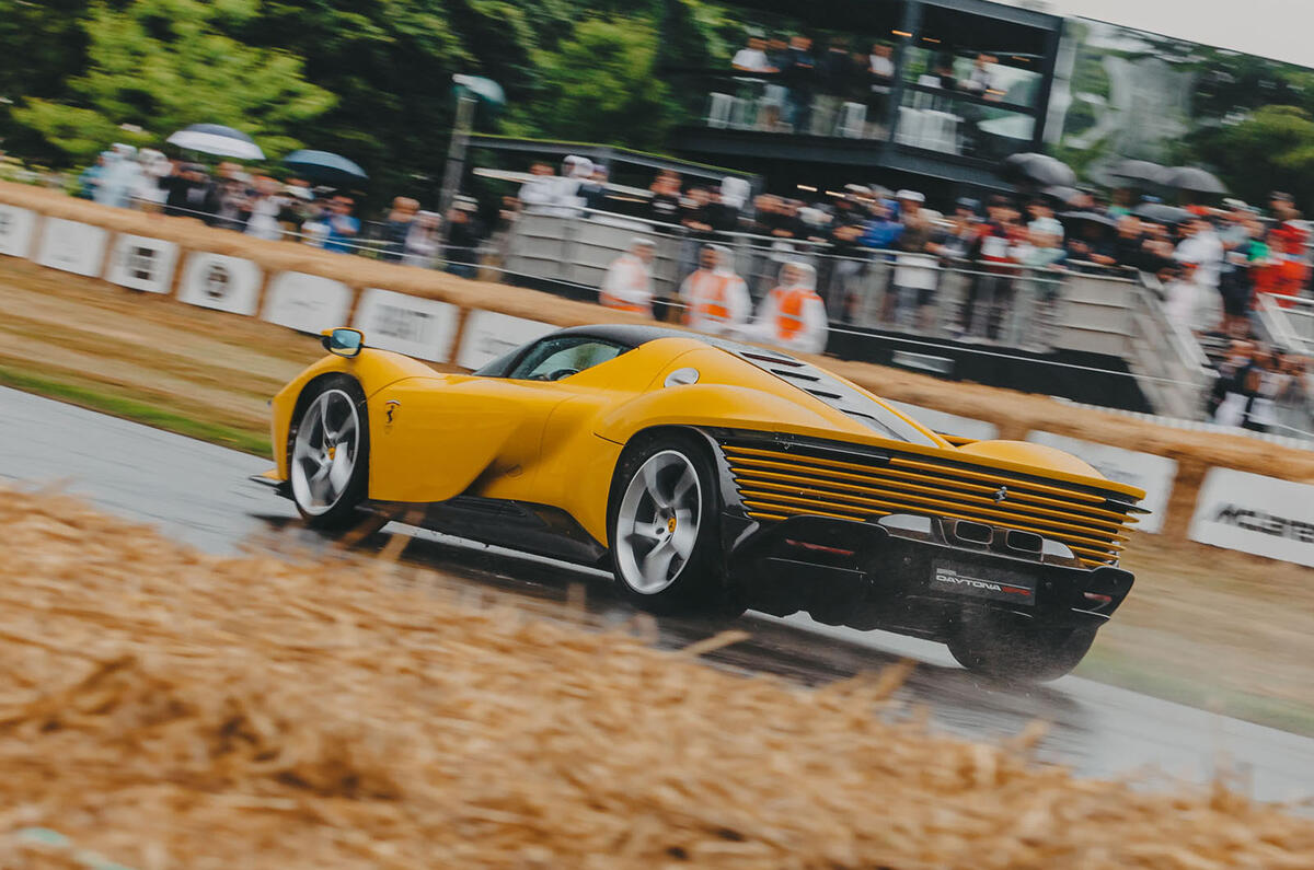 New mid-engined Ferrari Daytona SP3 packs 829bhp V12 | Autocar