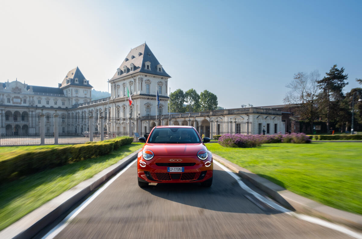 New electric Fiat 600e brings 249-mile range for £32,995 | Autocar