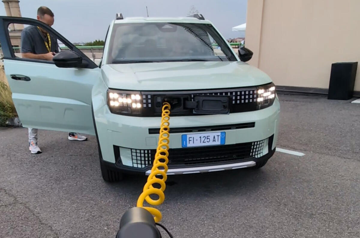 Fiat to integrate charging cables into electric cars | Autocar