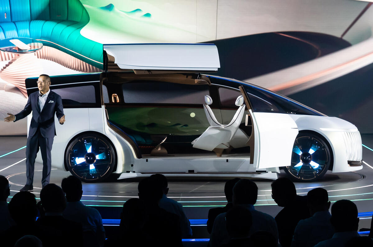 Chinese firm GAC unveils hydrogen-powered MPV concept | Autocar