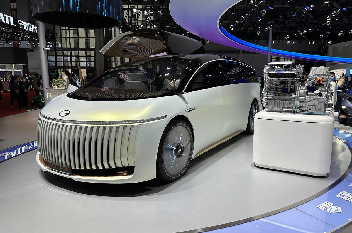 Chinese firm GAC unveils hydrogen-powered MPV concept | Autocar