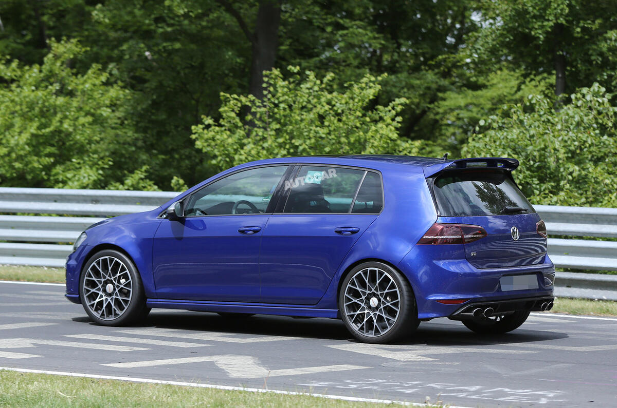 Volkswagen Golf R400 - first spy pictures | Autocar