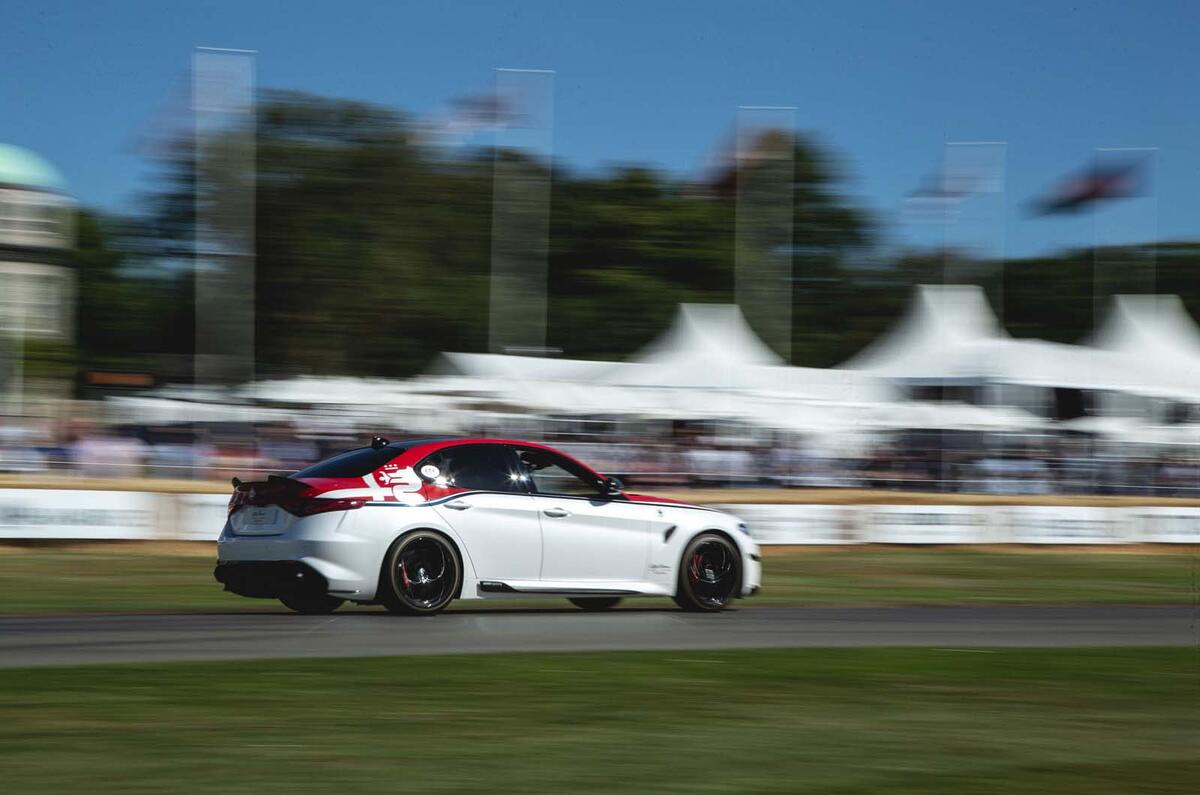 Alfa Romeo Racing edition Giulia and Stelvio celebrate F1 return at ...