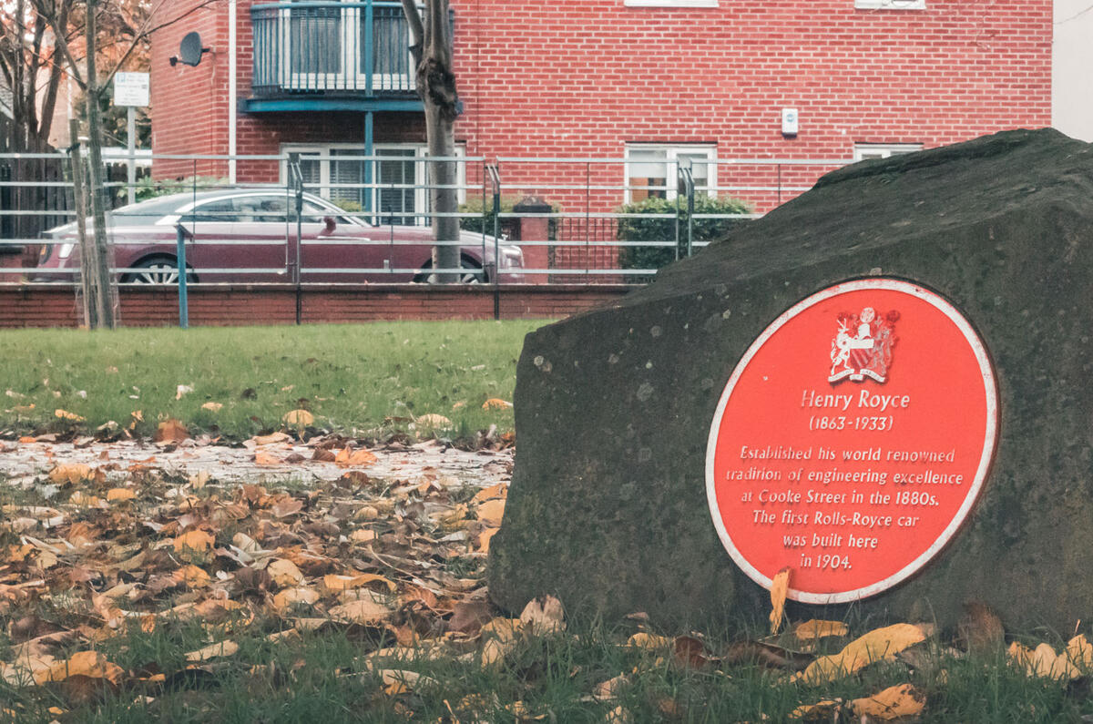 Road trip: London to Liverpool in the electric Rolls-Royce Spectre ...