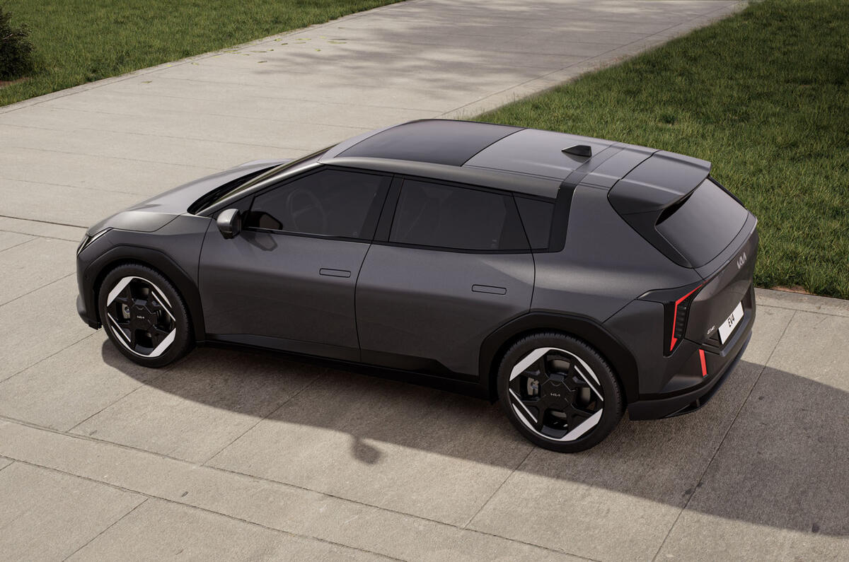 New Kia EV4 revealed with choice of hatch or saloon bodystyles | Autocar