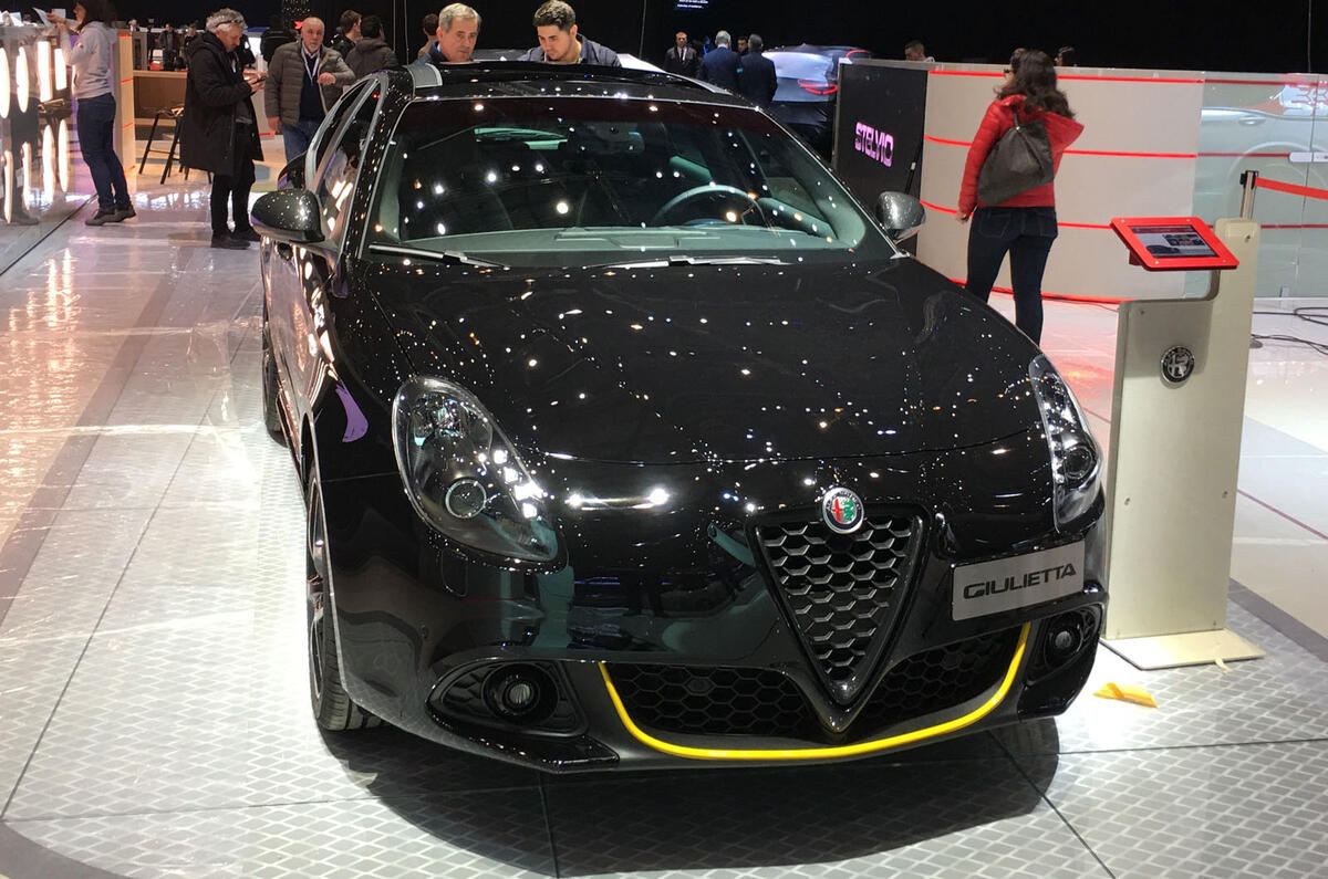 Alfa Romeo Racing edition Giulia and Stelvio celebrate F1 return at ...