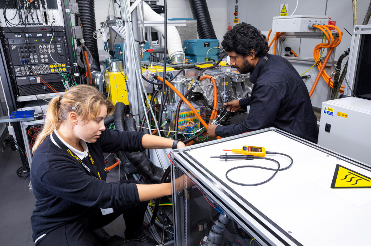 Electric vehicle centre of excellence opens in Milton Keynes | Autocar