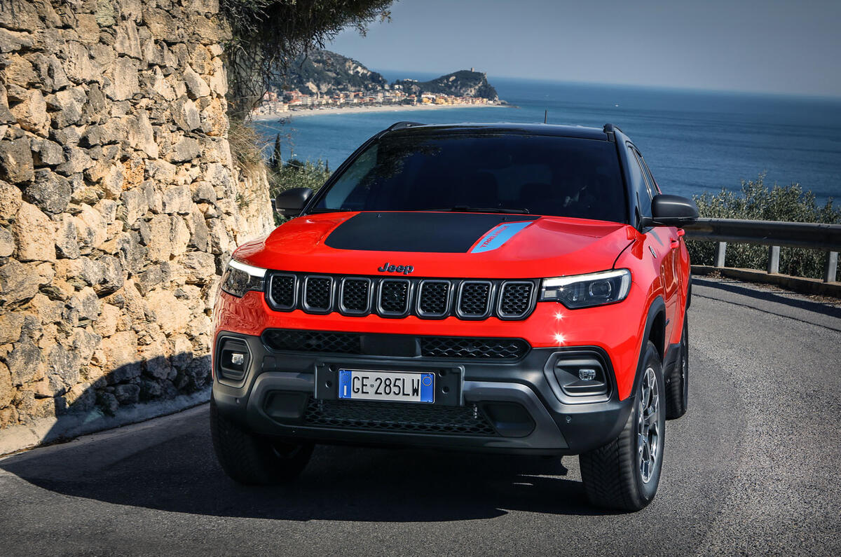 2021 Jeep Compass refreshed with new look and updated interior | Autocar