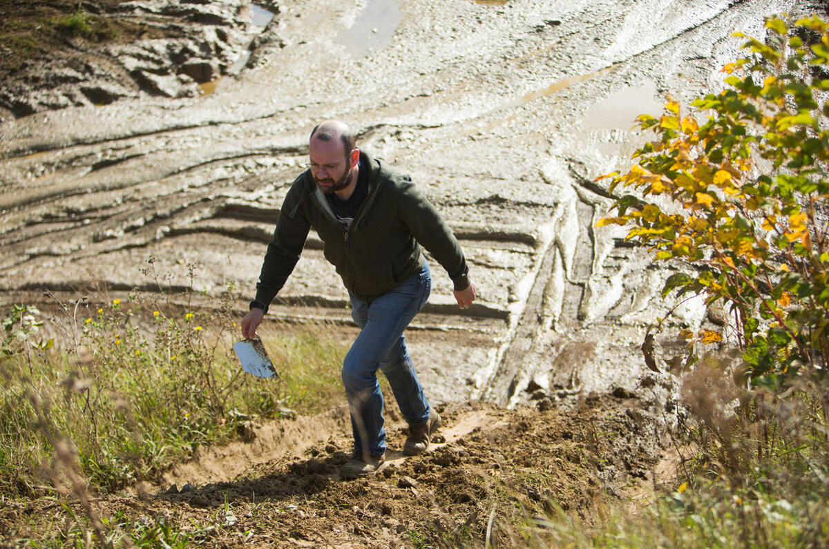 Suzuki Jimny vs Range Rover: £15k and £100k off-roaders do battle | Autocar