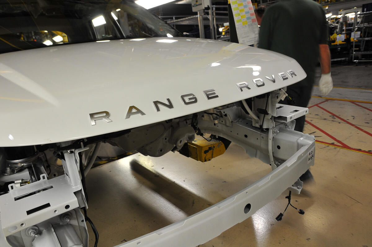 A night in the Jaguar Land Rover plant at Halewood | Autocar