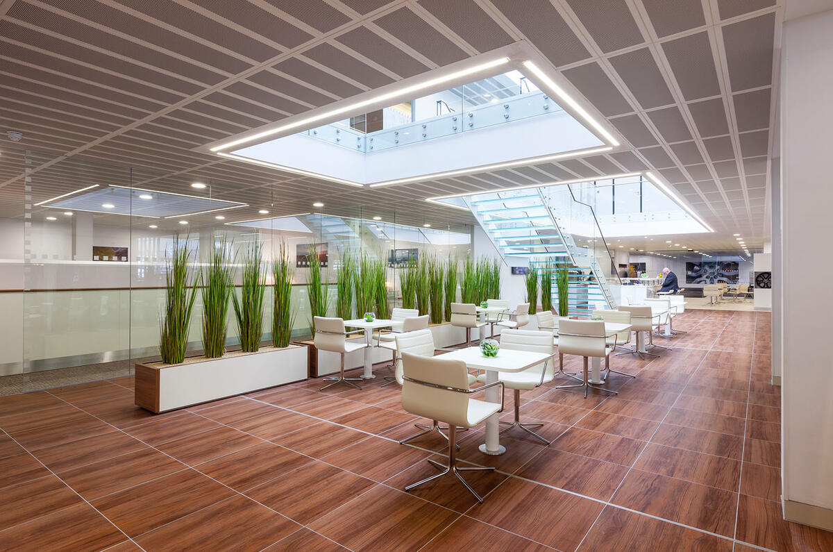 Jaguar Land Rover to embark on retail revolution | Autocar