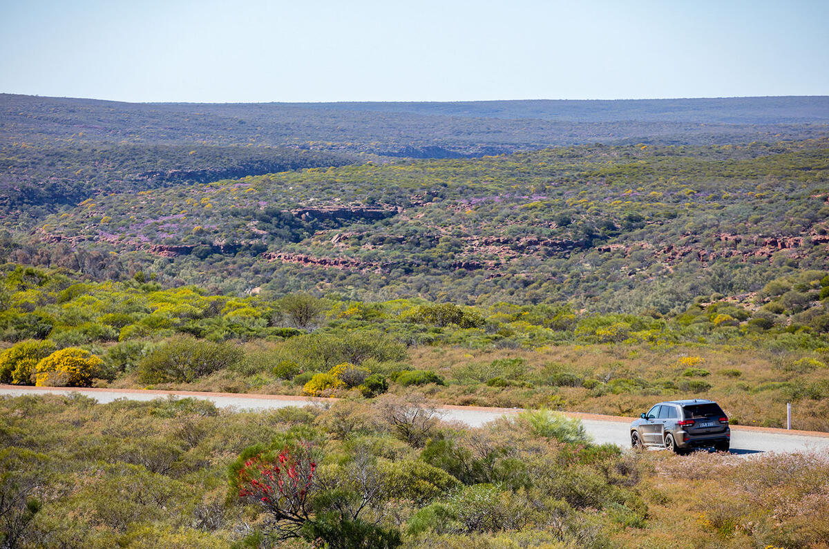 Jeep Grand Cherokee SRT - 468bhp Hemi V8 ventures into the Outback ...