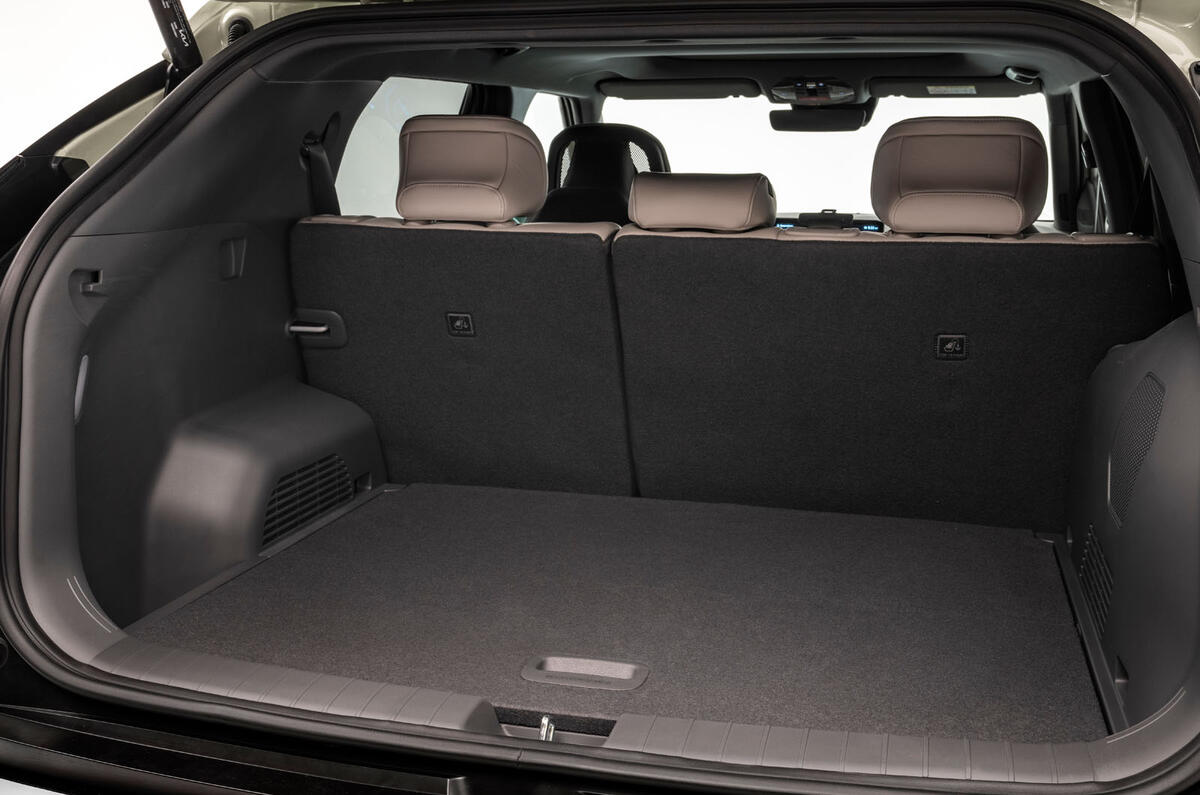 Kia EV3 revealed as sub-£30k electric SUV with 373-mile range | Autocar