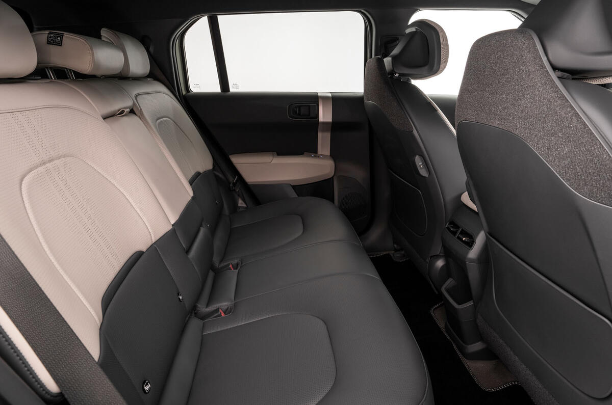 Kia EV3 revealed as sub-£30k electric SUV with 373-mile range | Autocar