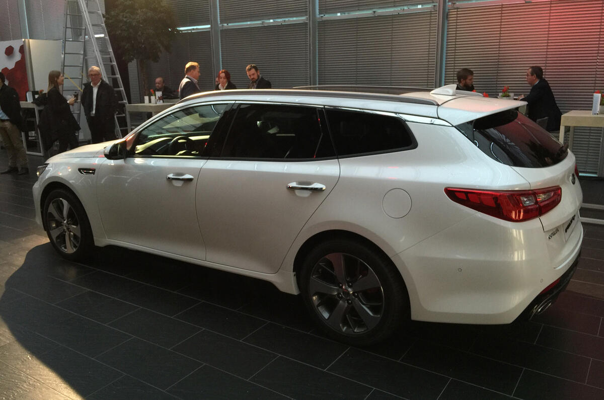 New Kia Optima Sportswagon estate revealed | Autocar