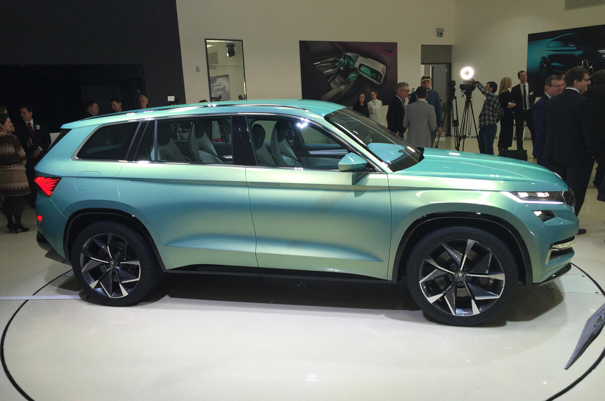 2017 Skoda Kodiaq: official new teaser pictures and video released ...