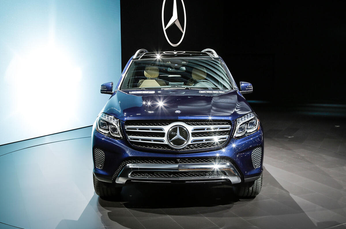 2016 Mercedes-Benz GLS revealed - full pictures, pricing and details ...
