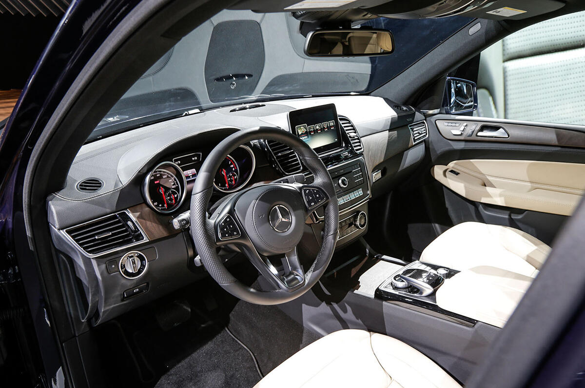 2016 Mercedes-Benz GLS revealed - full pictures, pricing and details ...