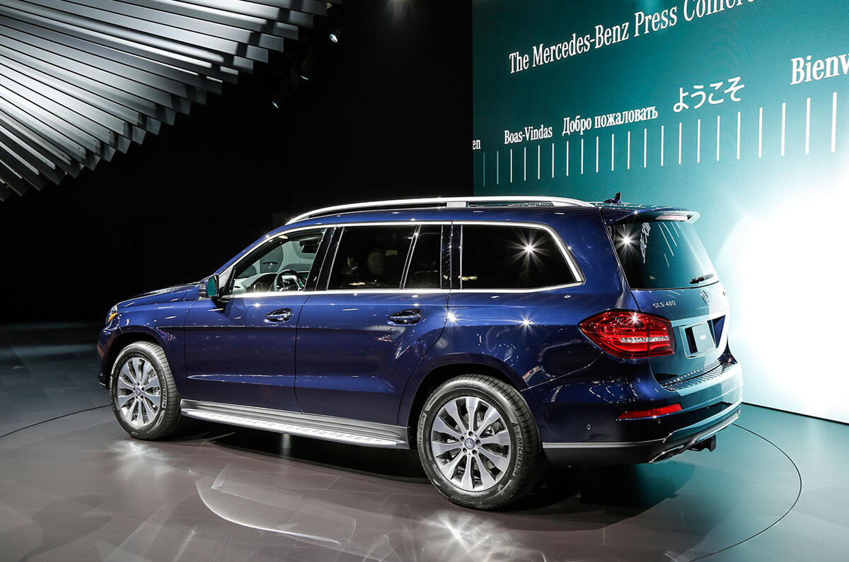 2016 Mercedes-Benz GLS revealed - full pictures, pricing and details ...