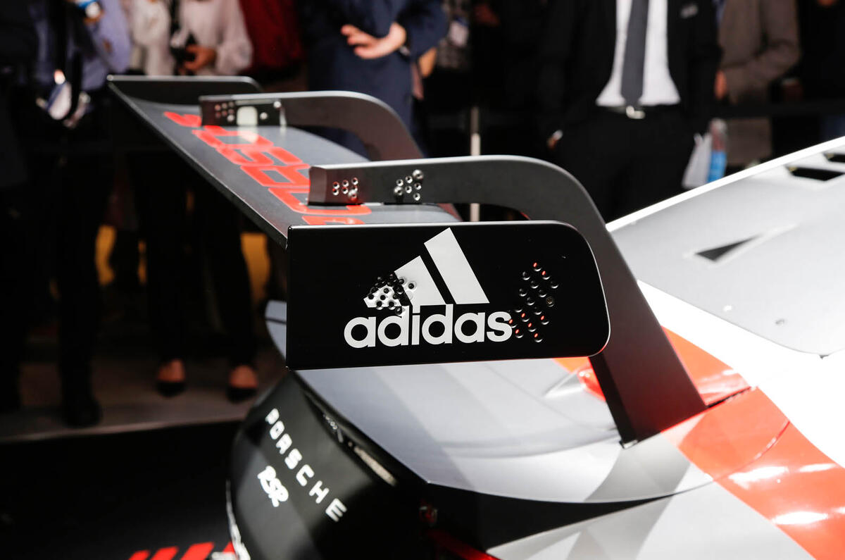 2017 Porsche 911 RSR – mid-engined Le Mans racer revealed | Autocar