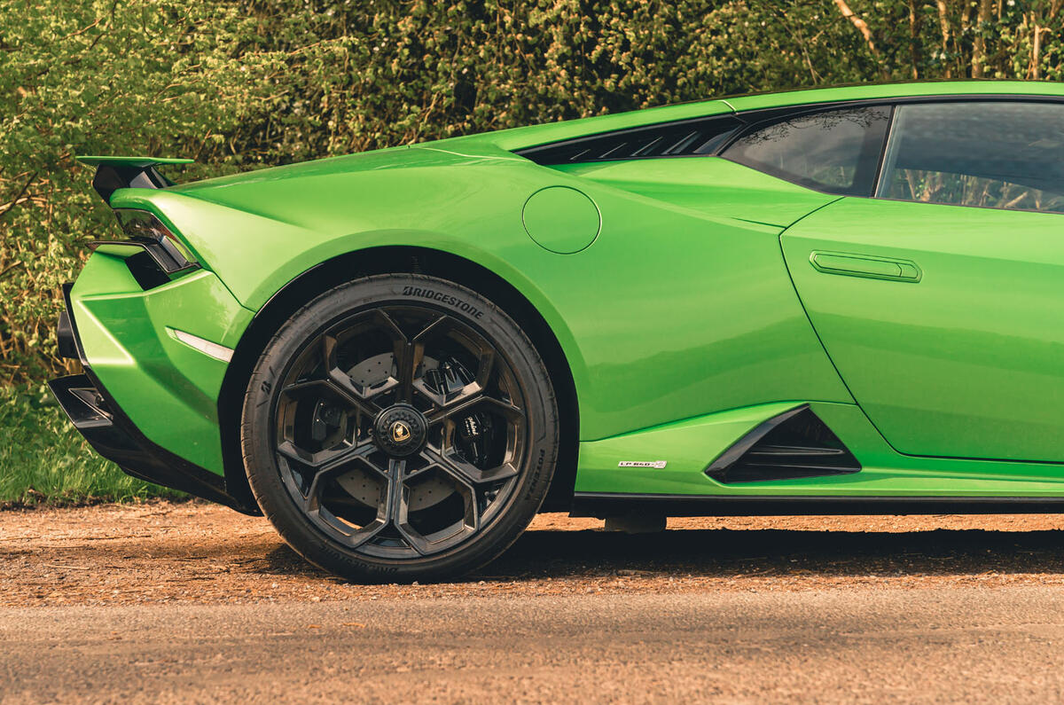 Lamborghini Huracán Tecnica 2023 UK first drive | Autocar