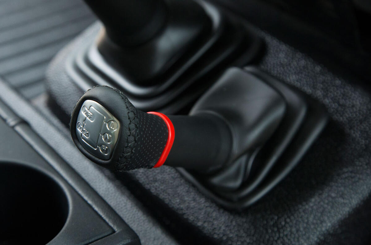 The last ever Land Rover Defender: full gallery and specifications ...