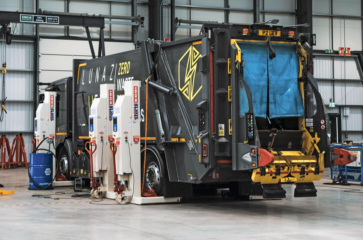 Driving a Lunaz bin lorry: the UK's biggest new EV | Autocar