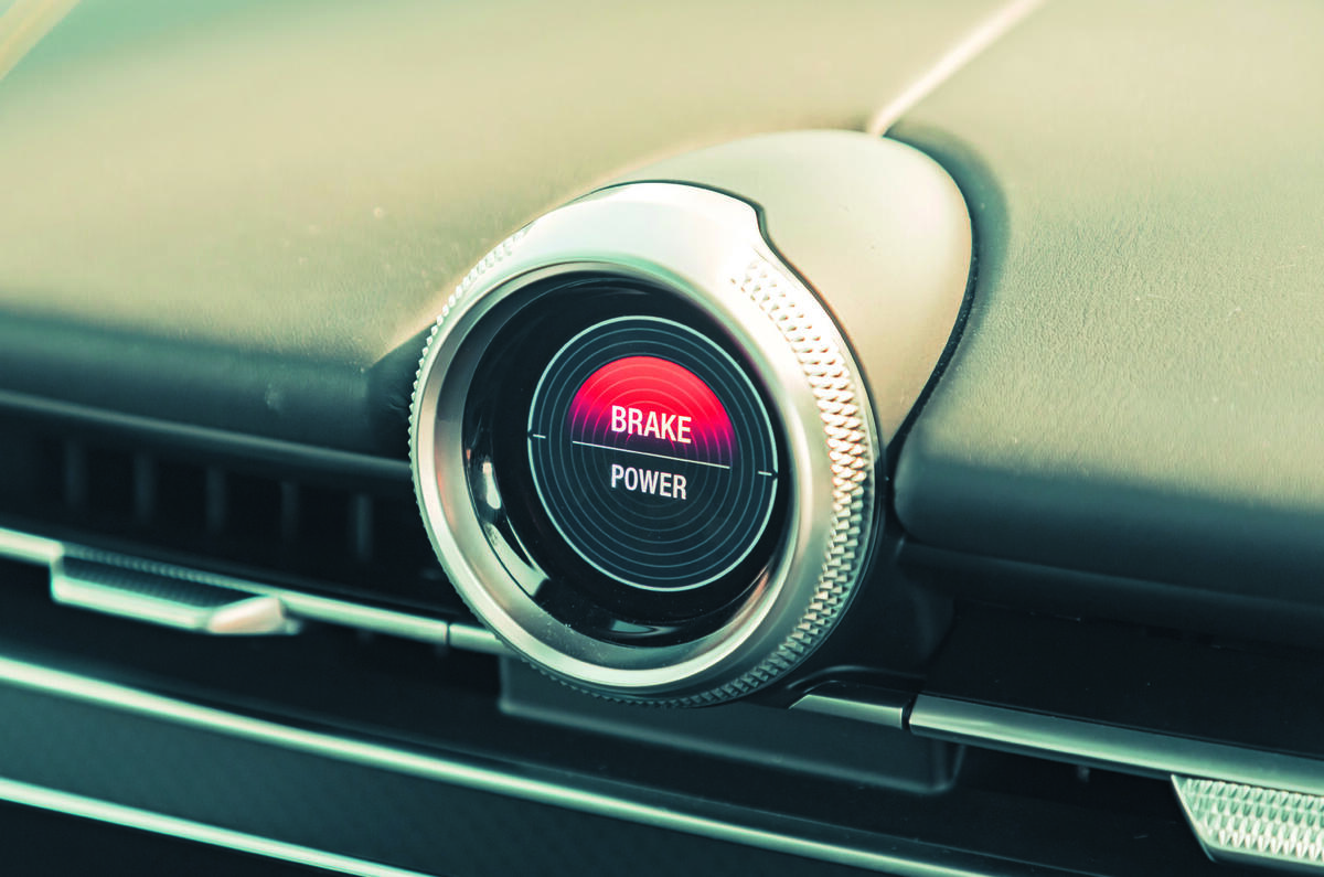 Maserati Grecale vs Range Rover Velar: which is the best? | Autocar