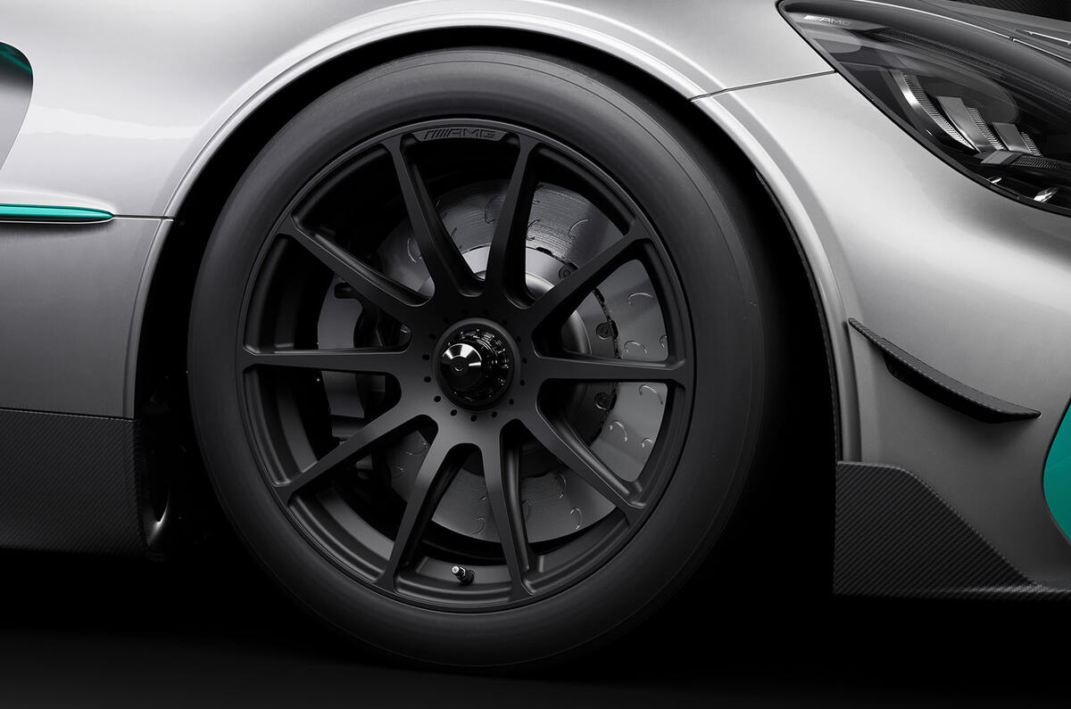 New Mercedes-AMG GT2 rivals Audi R8 LMS | Autocar