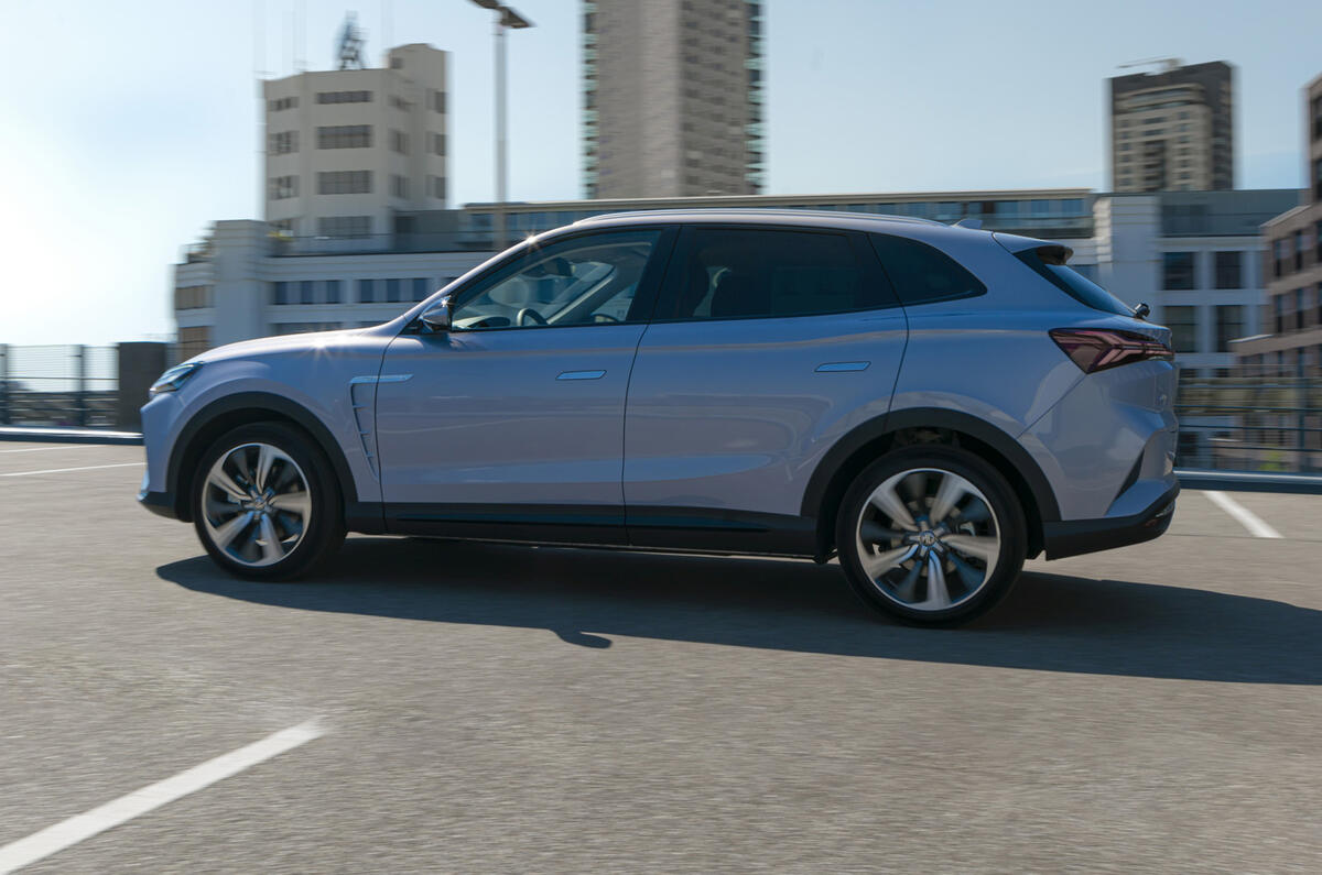 New MG Marvel-R EV brings 250-mile range for £34,000 | Autocar