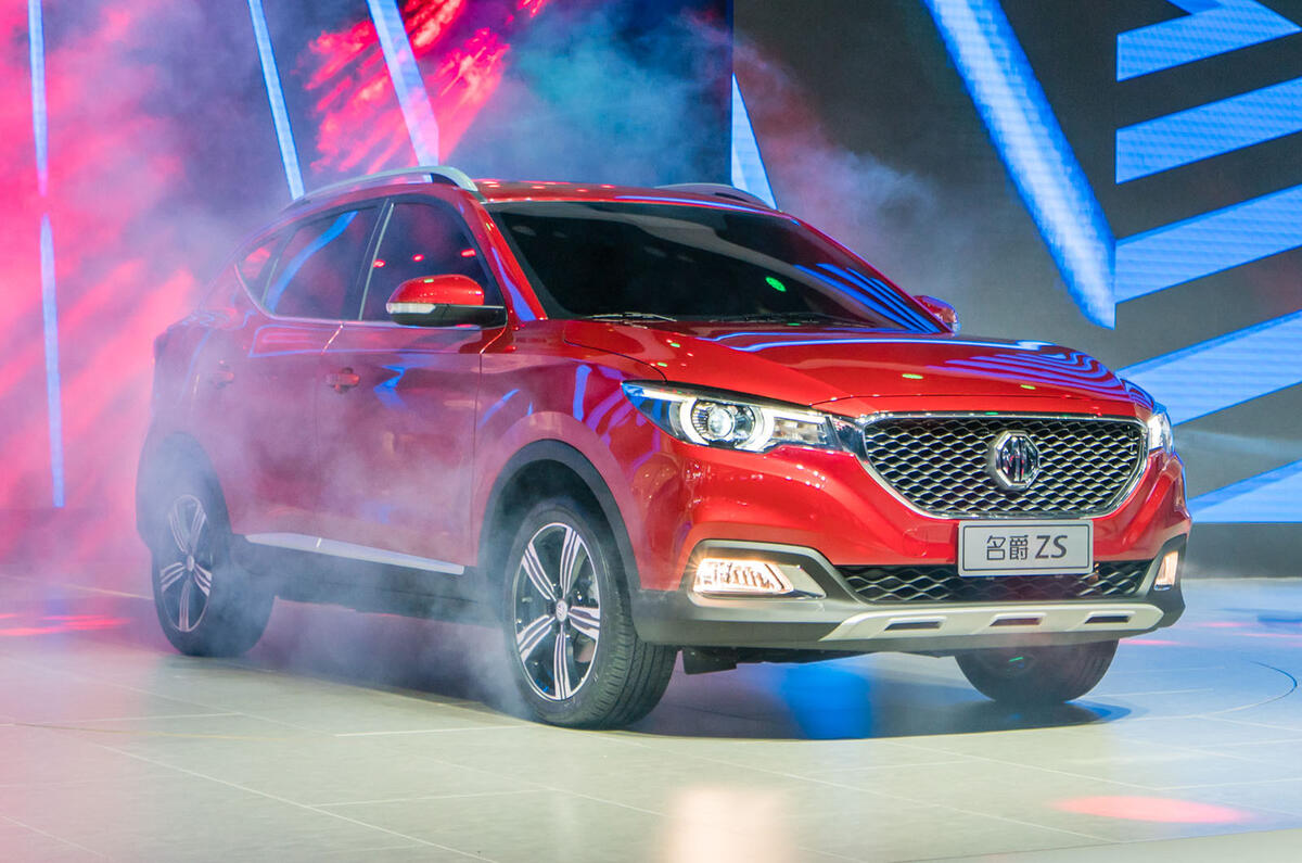 MG XS to be launched in Britain in October as Dacia Duster rival | Autocar
