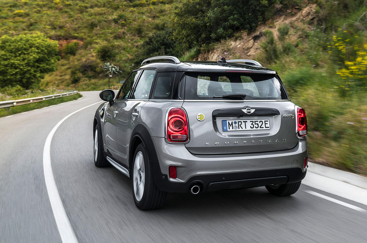 Mini Countryman S E Cooper All4 2017 first drive | Autocar