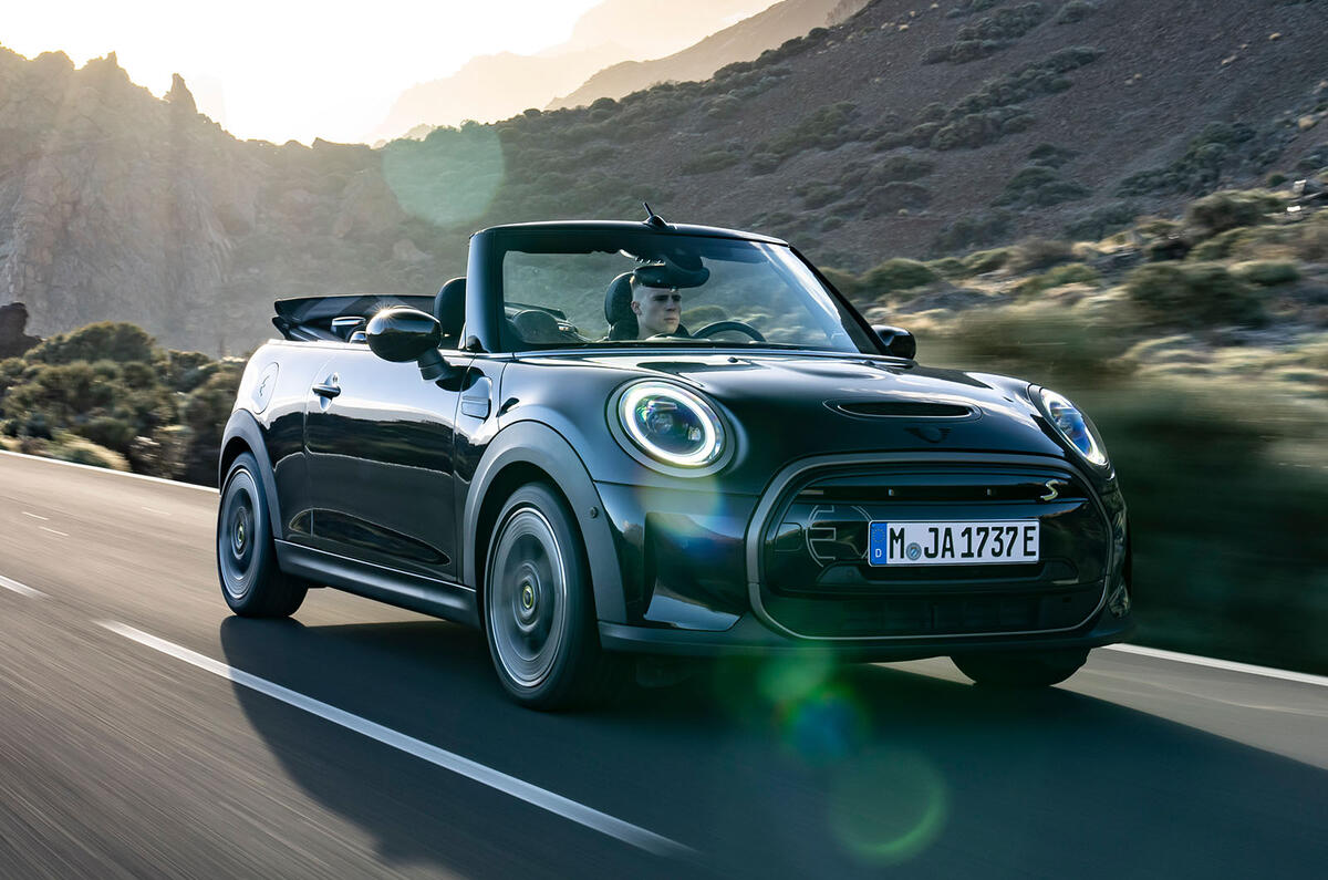 2023 Mini Electric Convertible goes on sale at £52,500 | Autocar