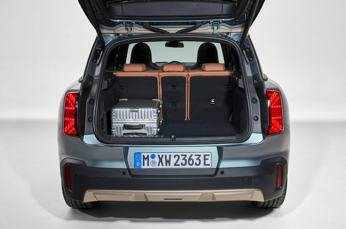 Mini Countryman gains 287-mile electric variant from £42,025 | Autocar