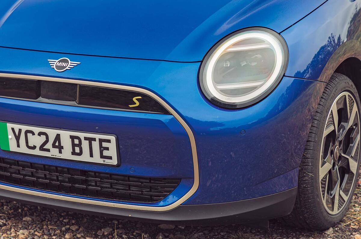 The E-talian job: Mini Cooper SE vs Abarth 500e | Autocar