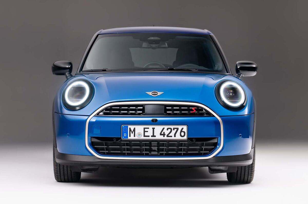 Mini Cooper 5-door hatch returns with petrol power | Autocar