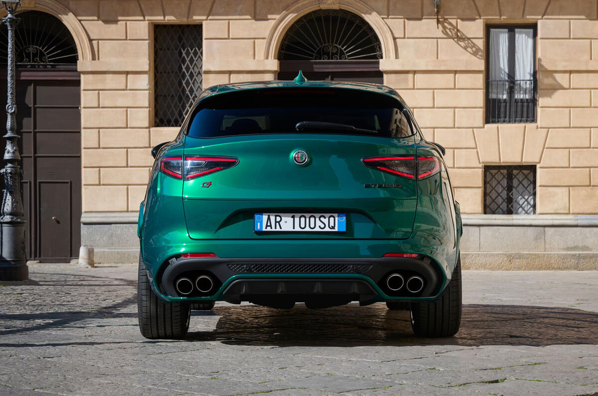 Special Alfa Romeo Giulia and Stelvio for 100 years of Quadrifoglio ...