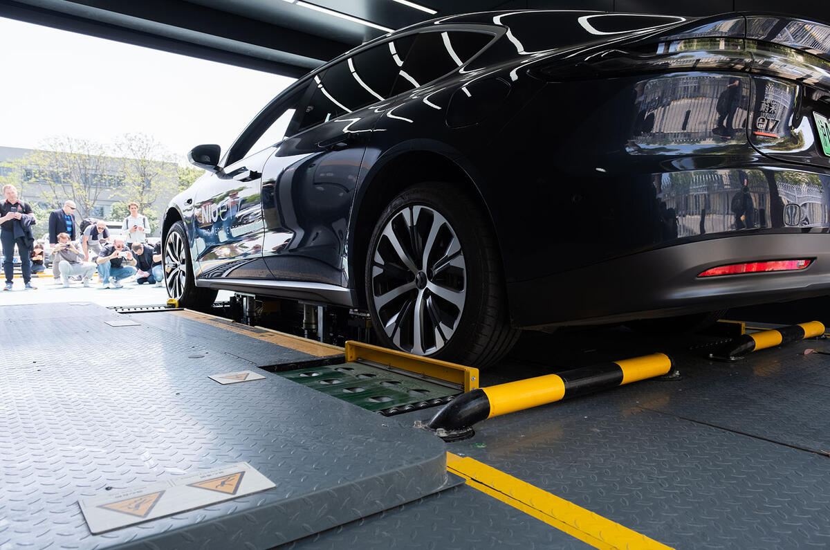 Nio's UK swap stations will change EV batteries in under five minutes ...