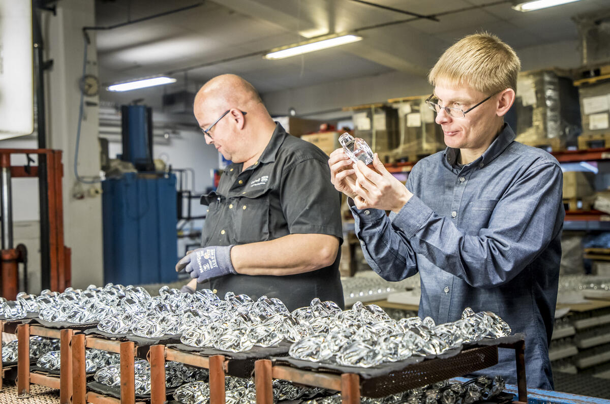 How Volvo makes its crystal glass gearsticks | Autocar