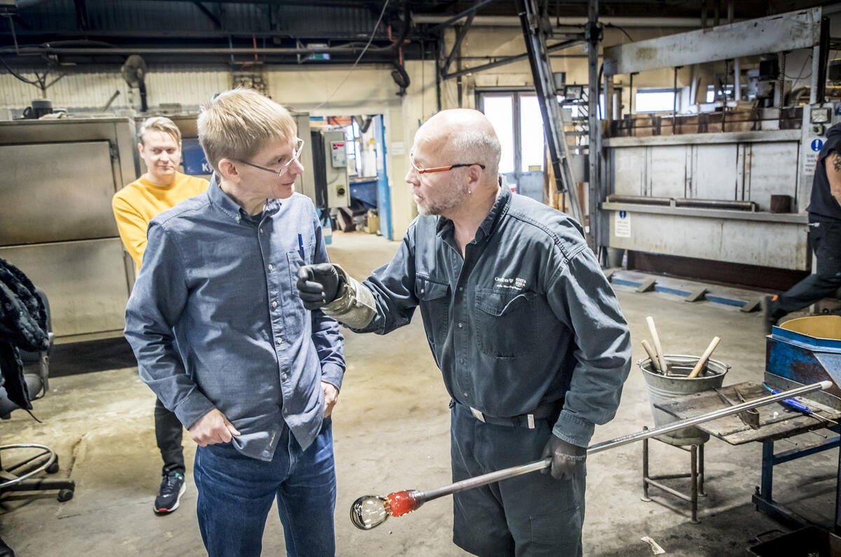 How Volvo makes its crystal glass gearsticks | Autocar