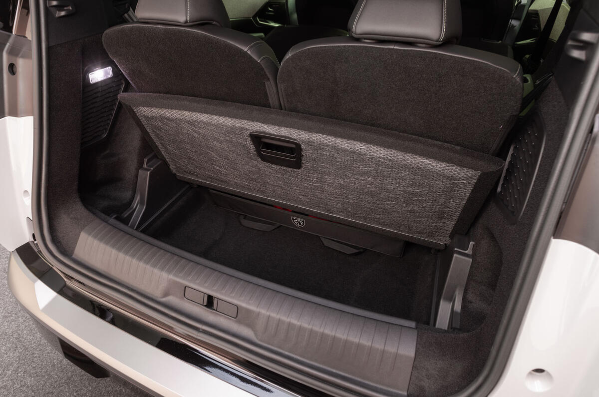 Peugeot e-5008 brings seven seats and 410 miles of range | Autocar